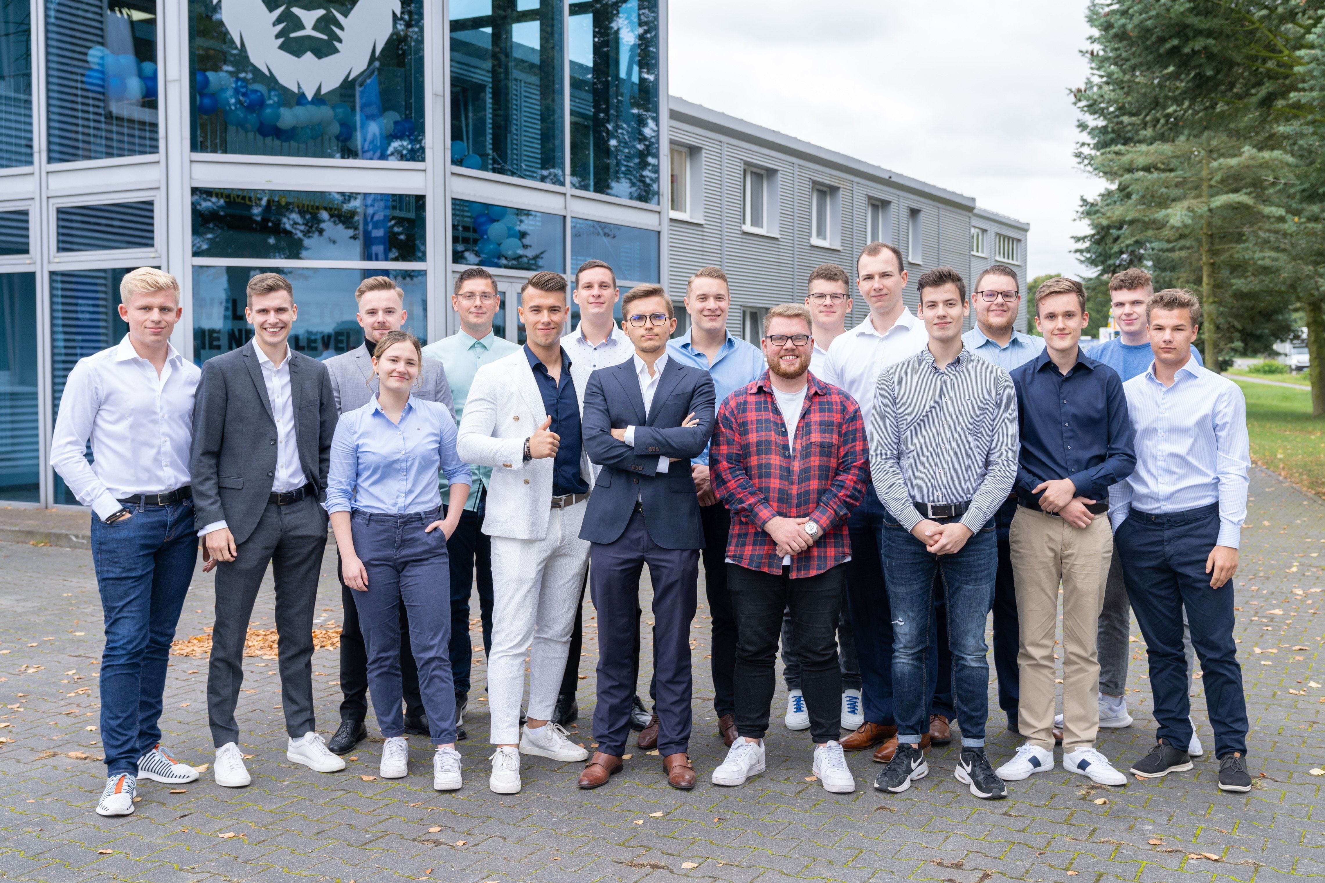 Normal Gets You Nowhere: White Lion Agency – Born Originals GmbH